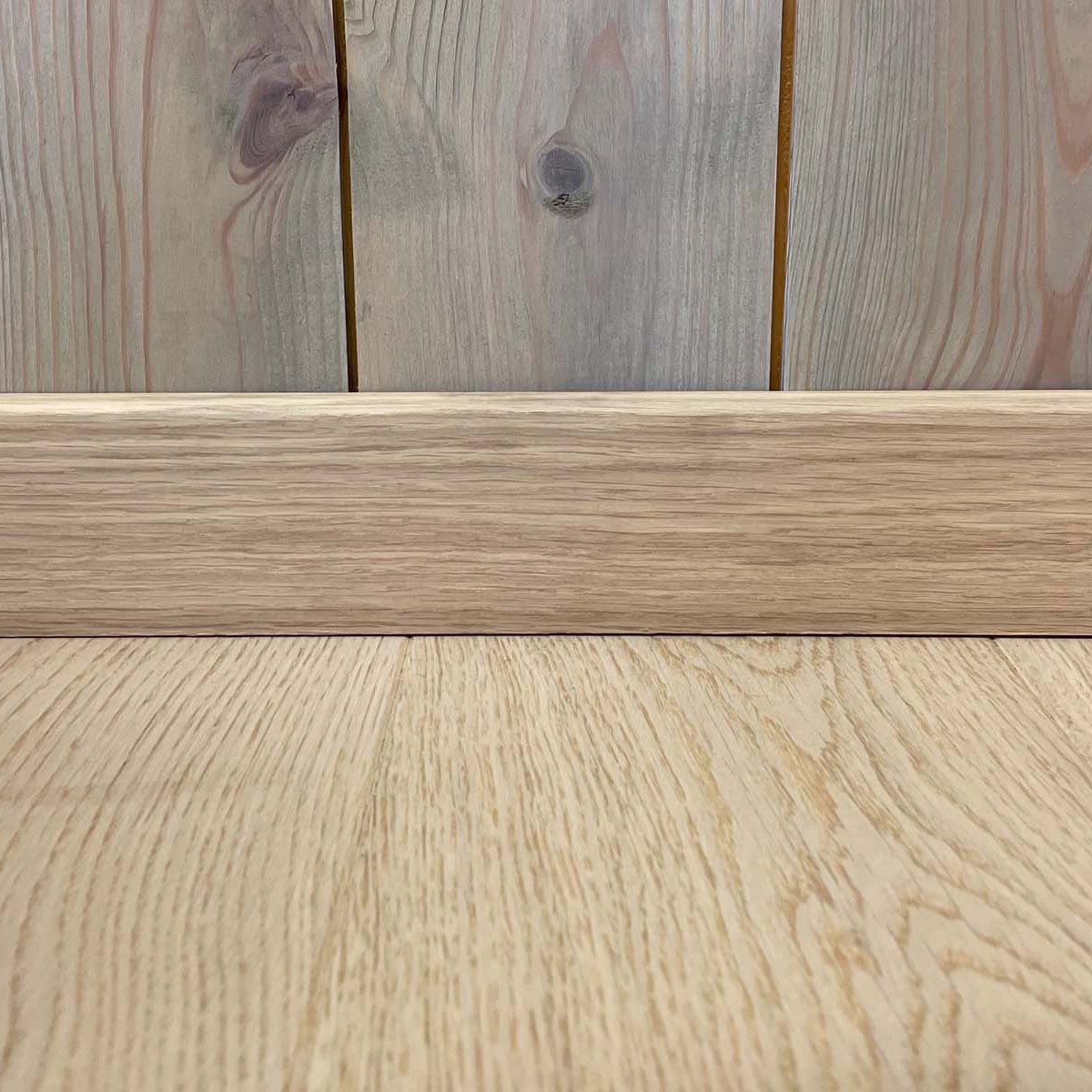 Sokkellist Cream Narrow 2,2 meter | Listverk, Tilbehør parkett